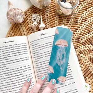 Jellyfish Bookmark, Ocean Marinelife Bookmark, Bookclub Gift, Sea ...