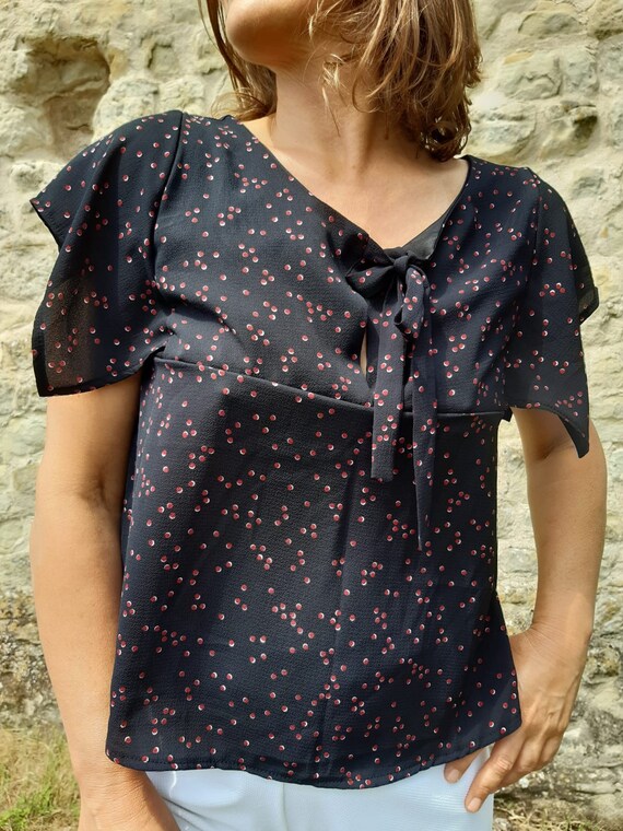Retro Woman Shirt Suitable for Any Occasion - Etsy