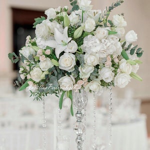 Dinner Table Big Flowers Kissing Ball Eucalyptus Rose Wedding ...