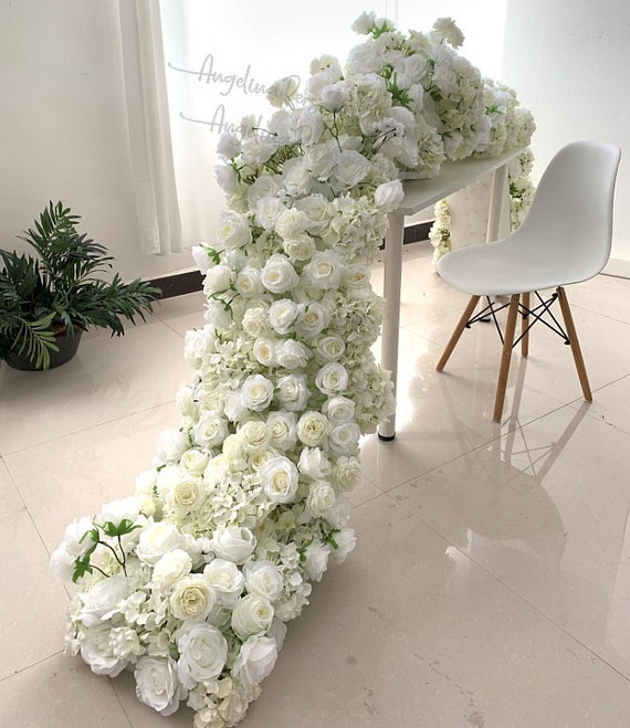 White Wedding Flower Table Runner Wedding Flower Centerpieces Tables