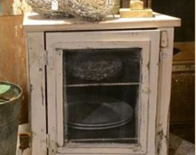 Primitive Farmhouse Rustic Aged Distressed Creamy White Wooden ...