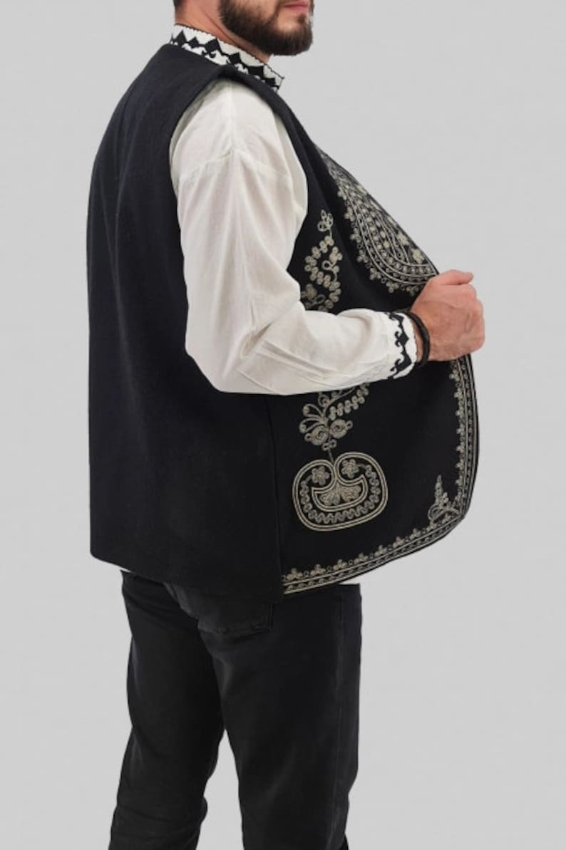 "Traditionelle rumänische Herrenweste "Ahile 3" /Gratis Geschenk-VosOud ...