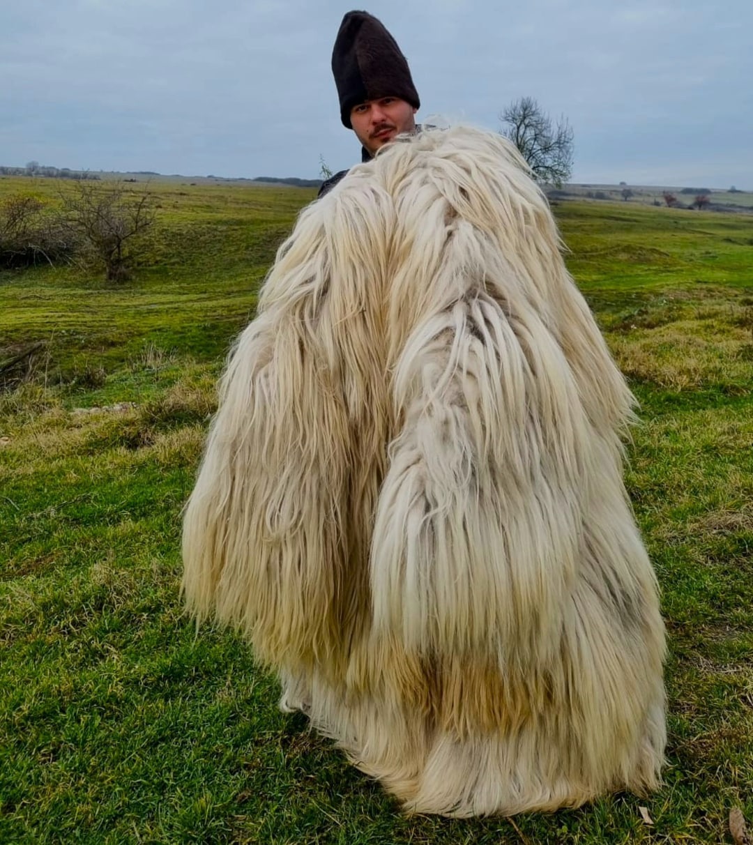 Royal Sheep Coat / Traditional Sheepskin / Romanian Legacy / - Etsy