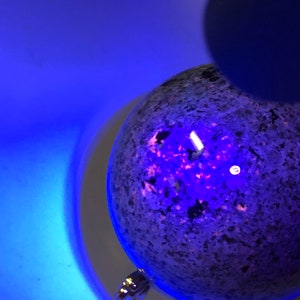 Yooperlite Sphere W/gold Toned Stand. Highly UV Reactive and Beyond ...