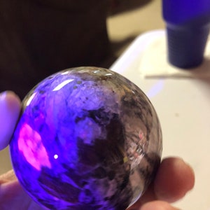 Yooperlite Sphere W/gold Toned Stand. Highly UV Reactive and Beyond ...