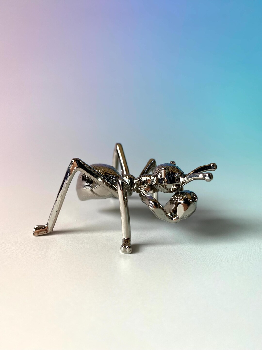 Ant Crystal Sphere Stand - Etsy