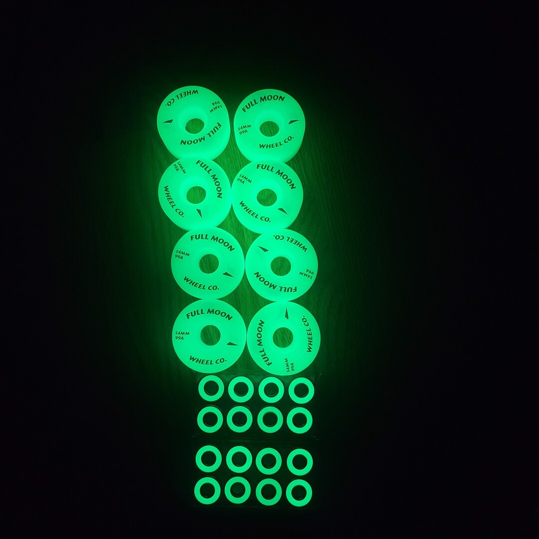 Roller-skate Complete Setup Beagle Limited Edition Glow in Dark Beagle ...