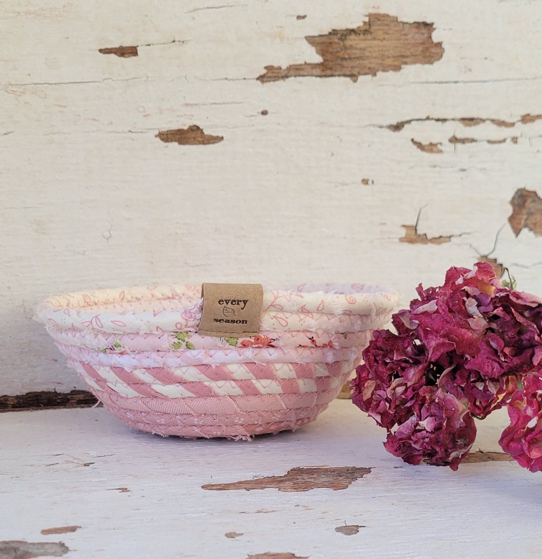 Fabric Scrap Bowl - {valentine} - Valentine Decor, Fabric Basket ...