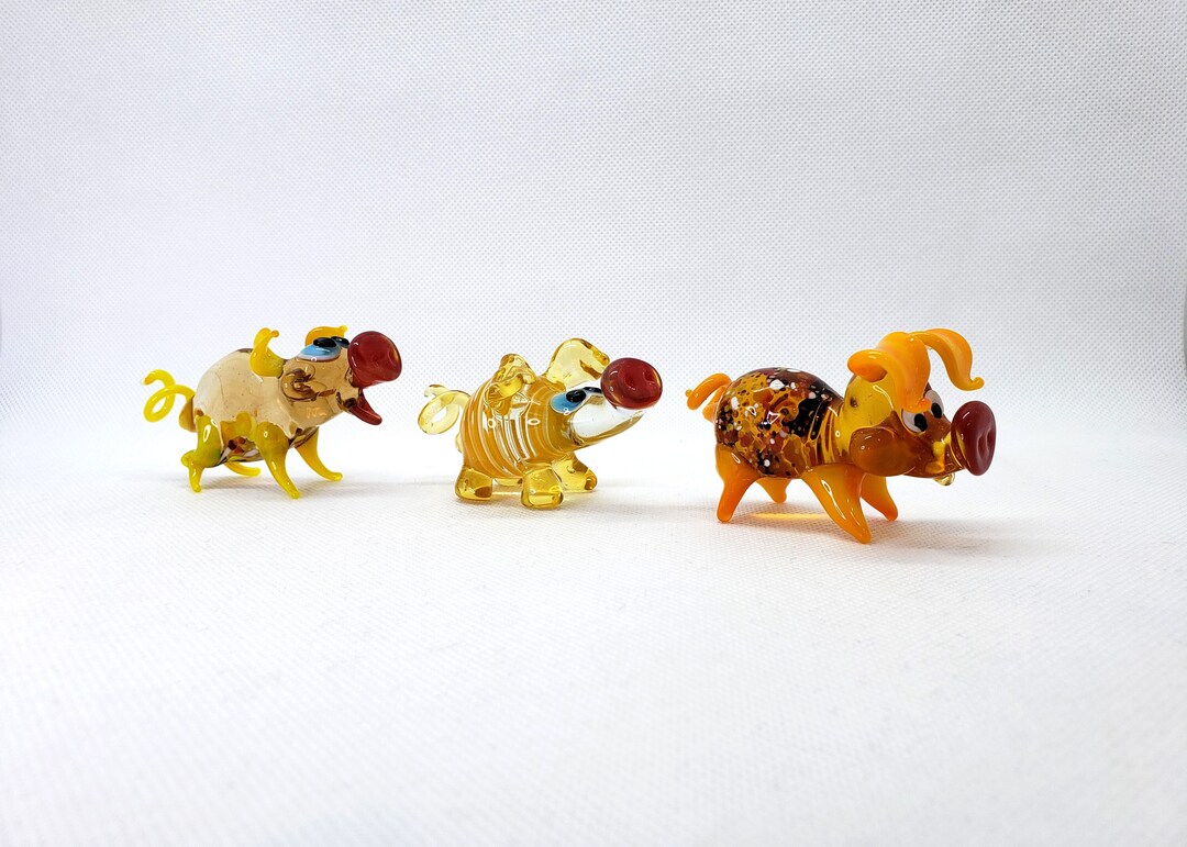 Handmade Glass Pig Figurine - Blown Glass Pig - Glass Pig Miniature ...