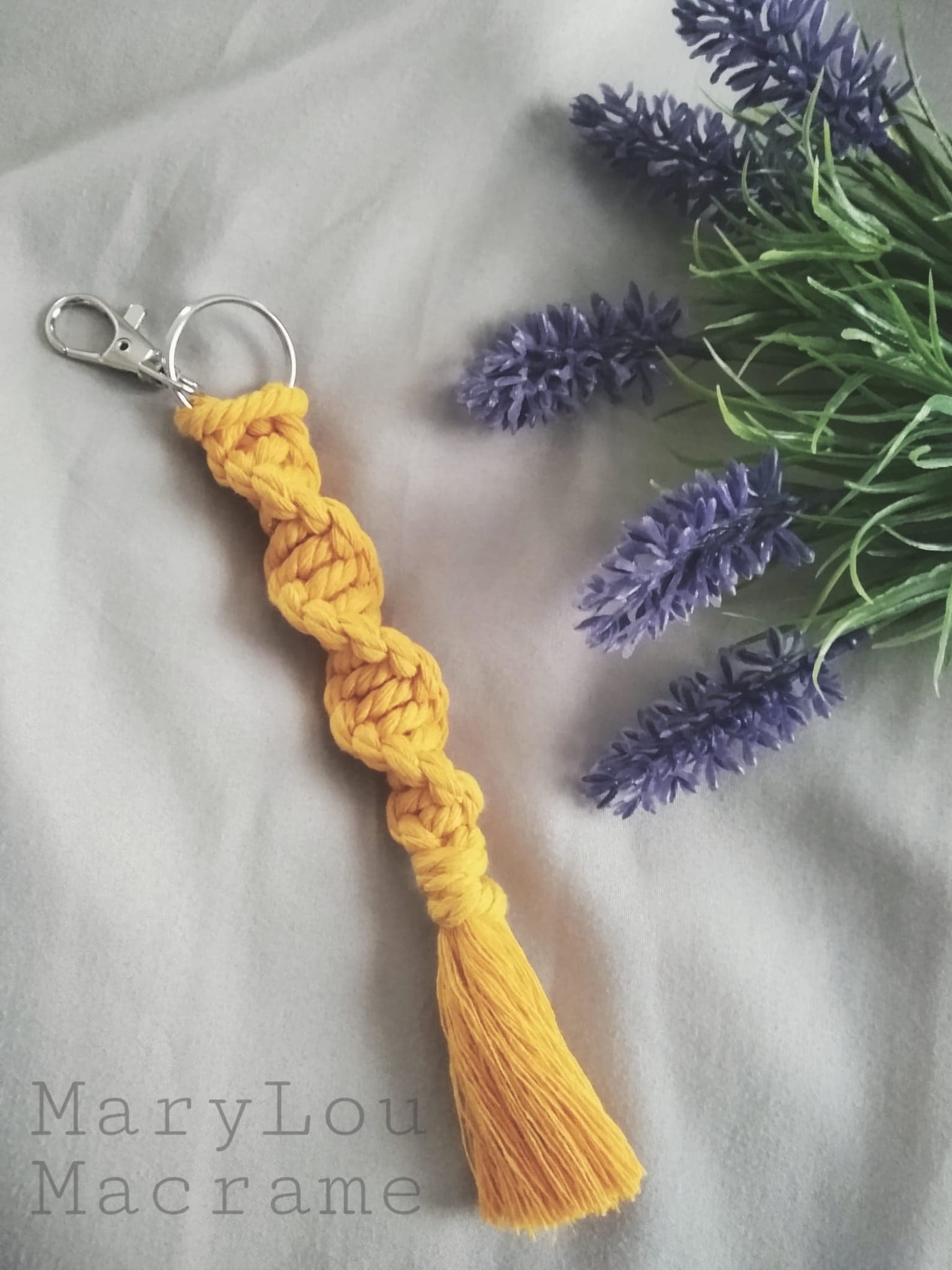 Spiral Macramé Keychain, Yellow Keychain, Modern Macrame, Minimalist ...