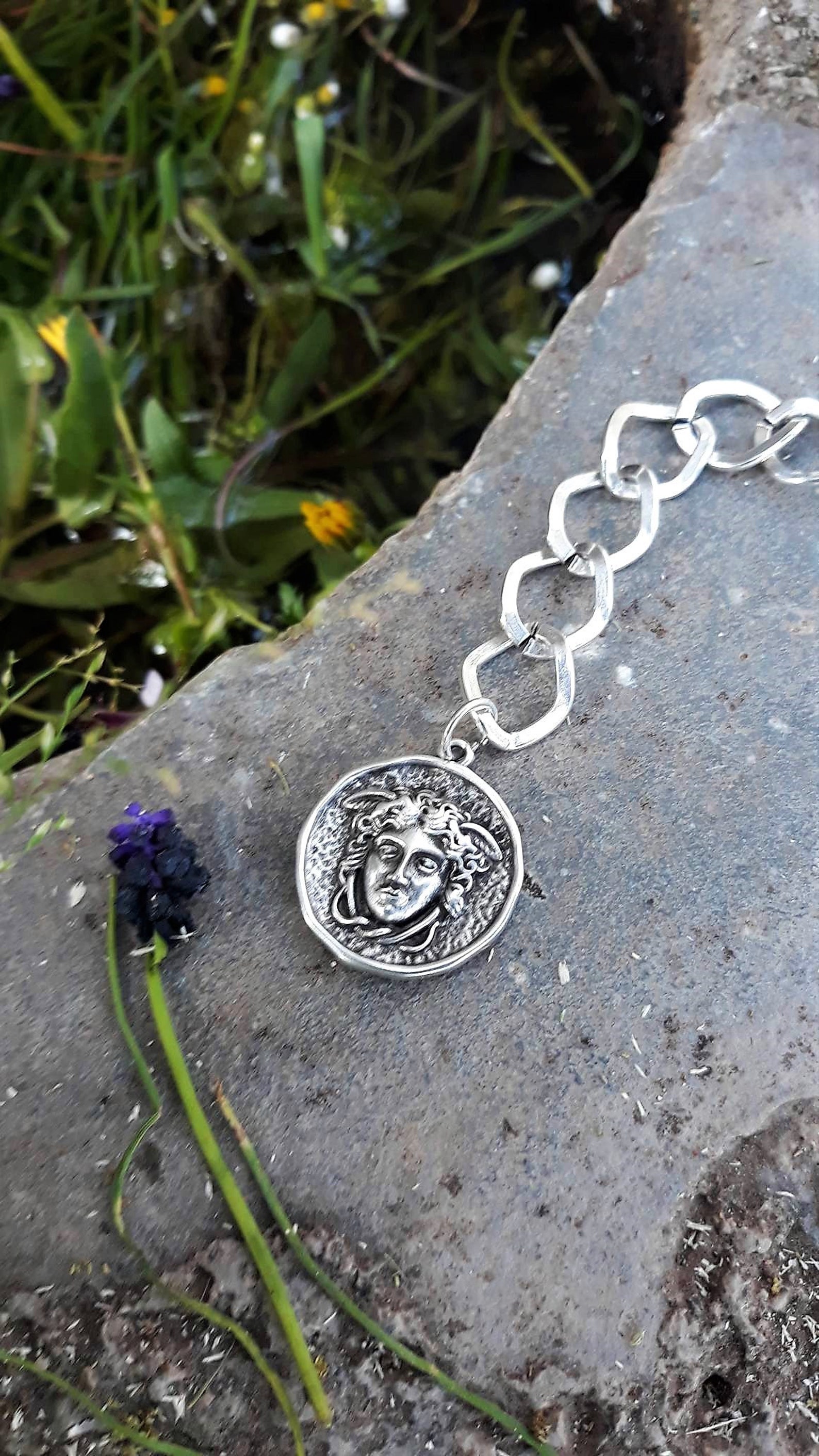 Medusa Chunky Chain Lariat Necklace Silver Curb Chain - Etsy