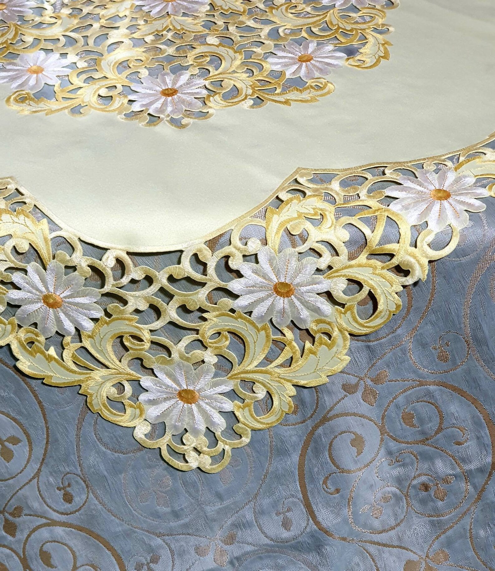 Summer Yellow Table Topper White Green Flower Embroidered - Etsy