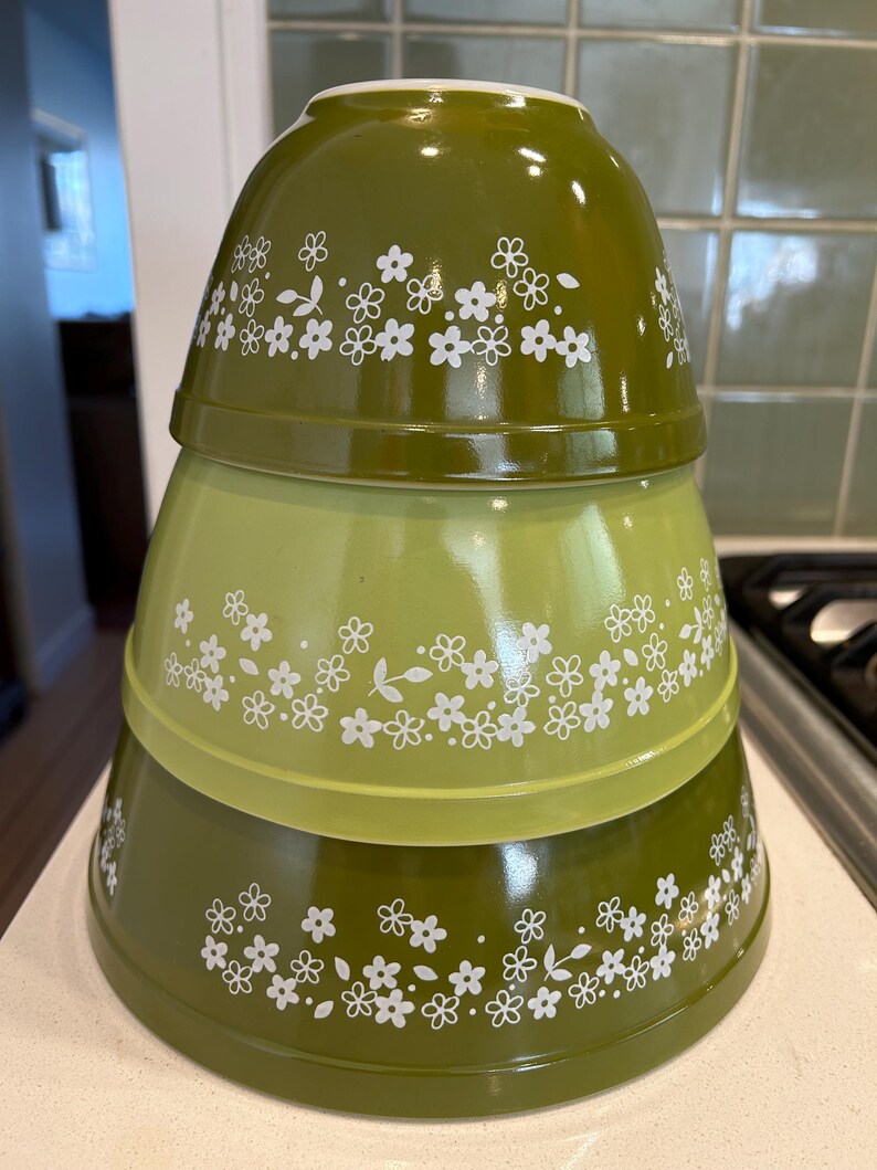 Pyrex “spring Blossom” Redesign Nesting Bowls, Set of 3 - Etsy