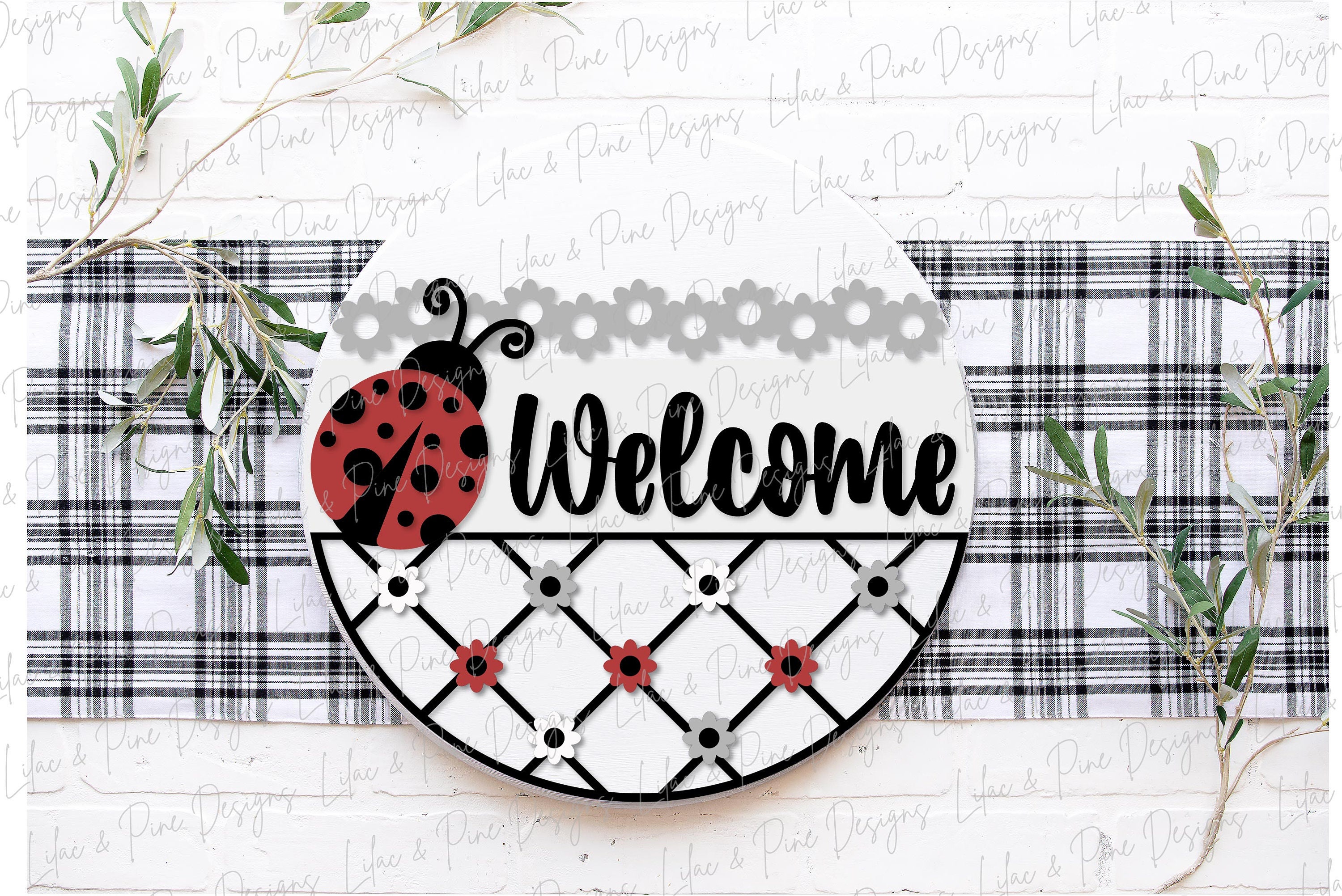 Ladybug Welcome Door Hanger SVG, Daisy Welcome Sign, Plaid and Daisy ...