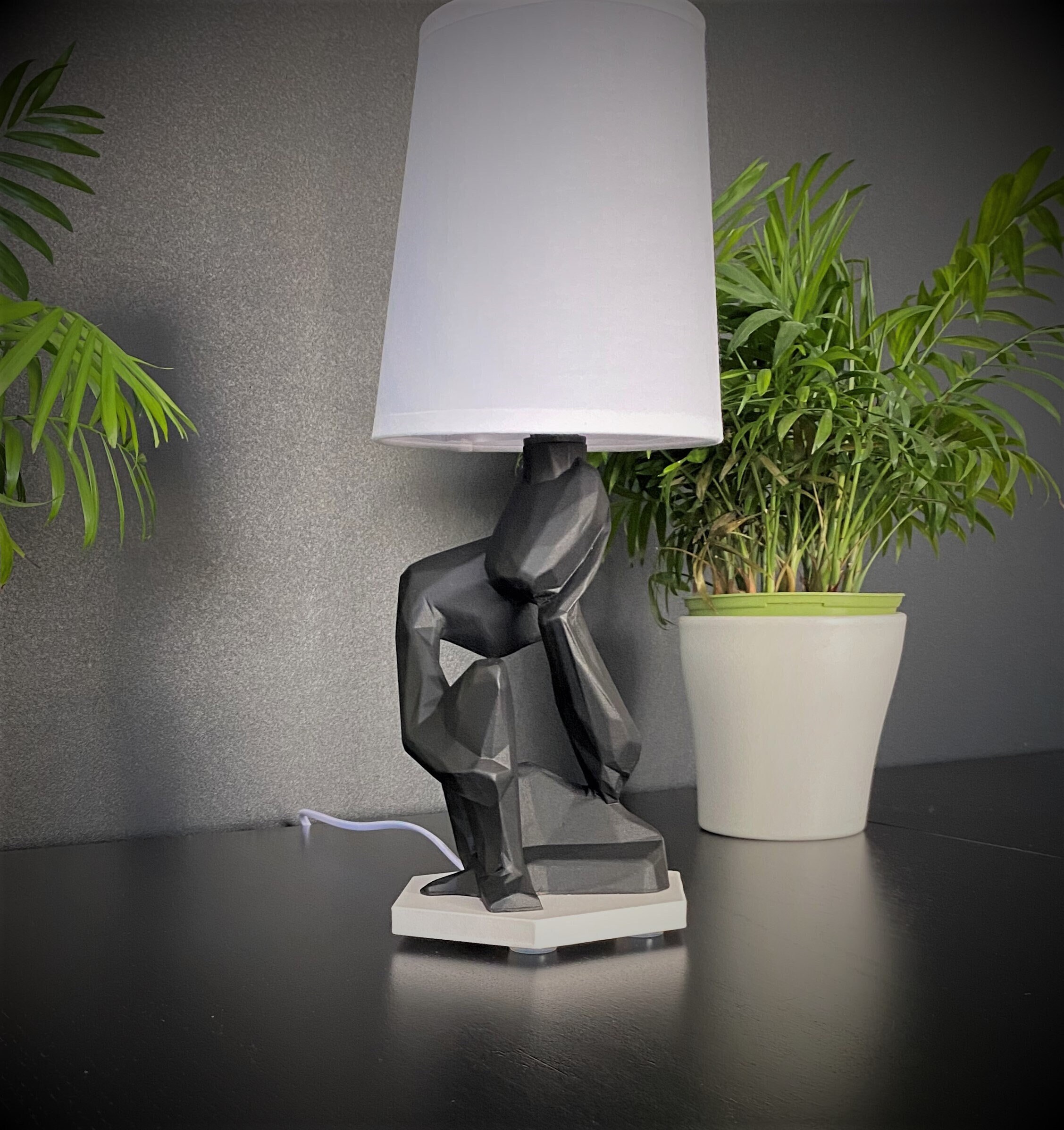 Thinker lamp to table customizable design eco-responsible material