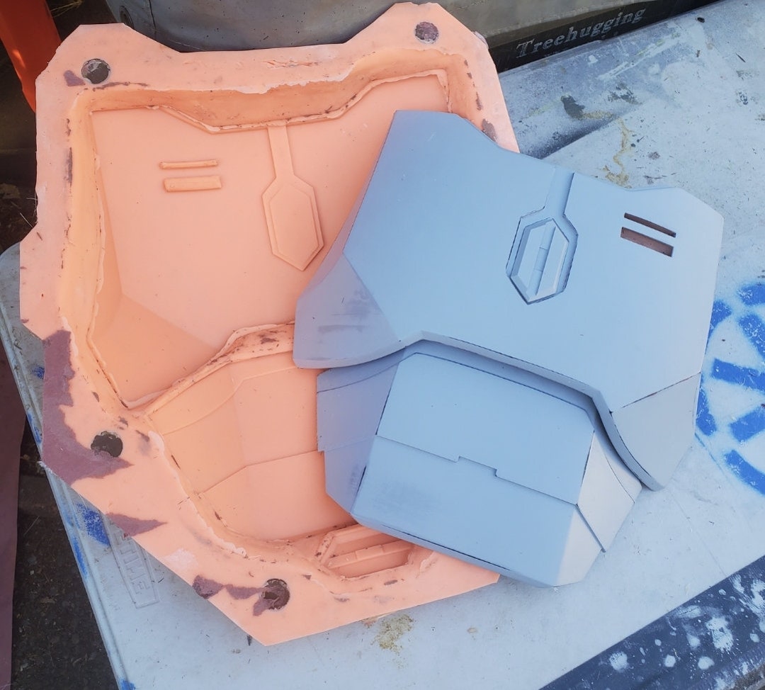 AEA Mandalorian Chest Plate - Etsy
