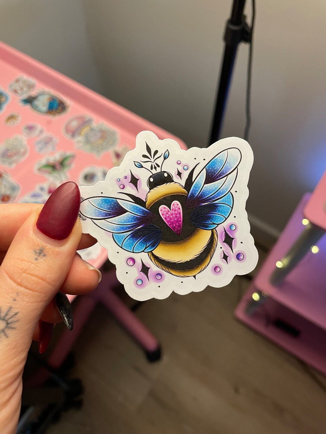 Bumble Bee Laminated Vinyl Sticker - Etsy