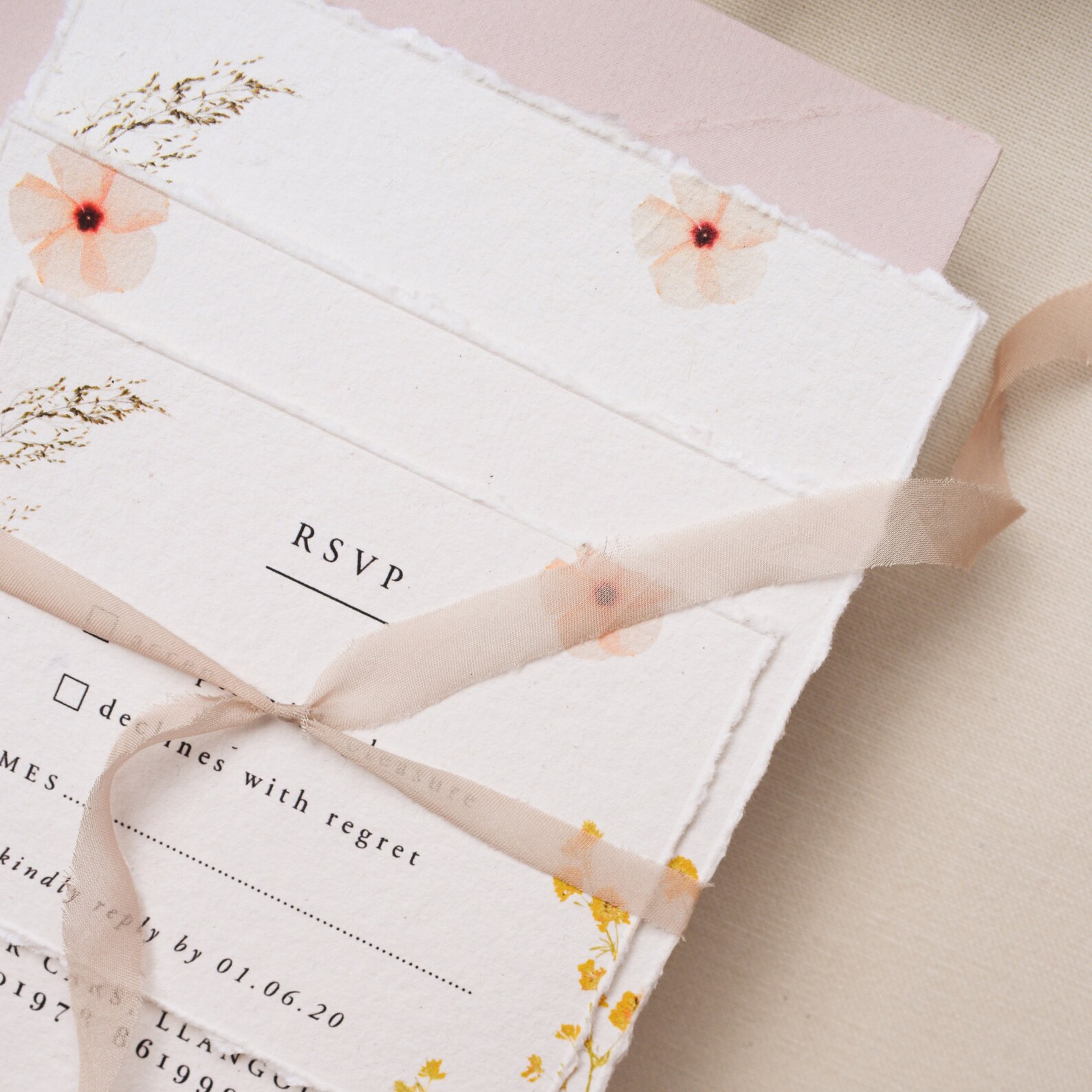 Pressed Flowers Wedding Invitation / Floral Wedding Invitation - Etsy