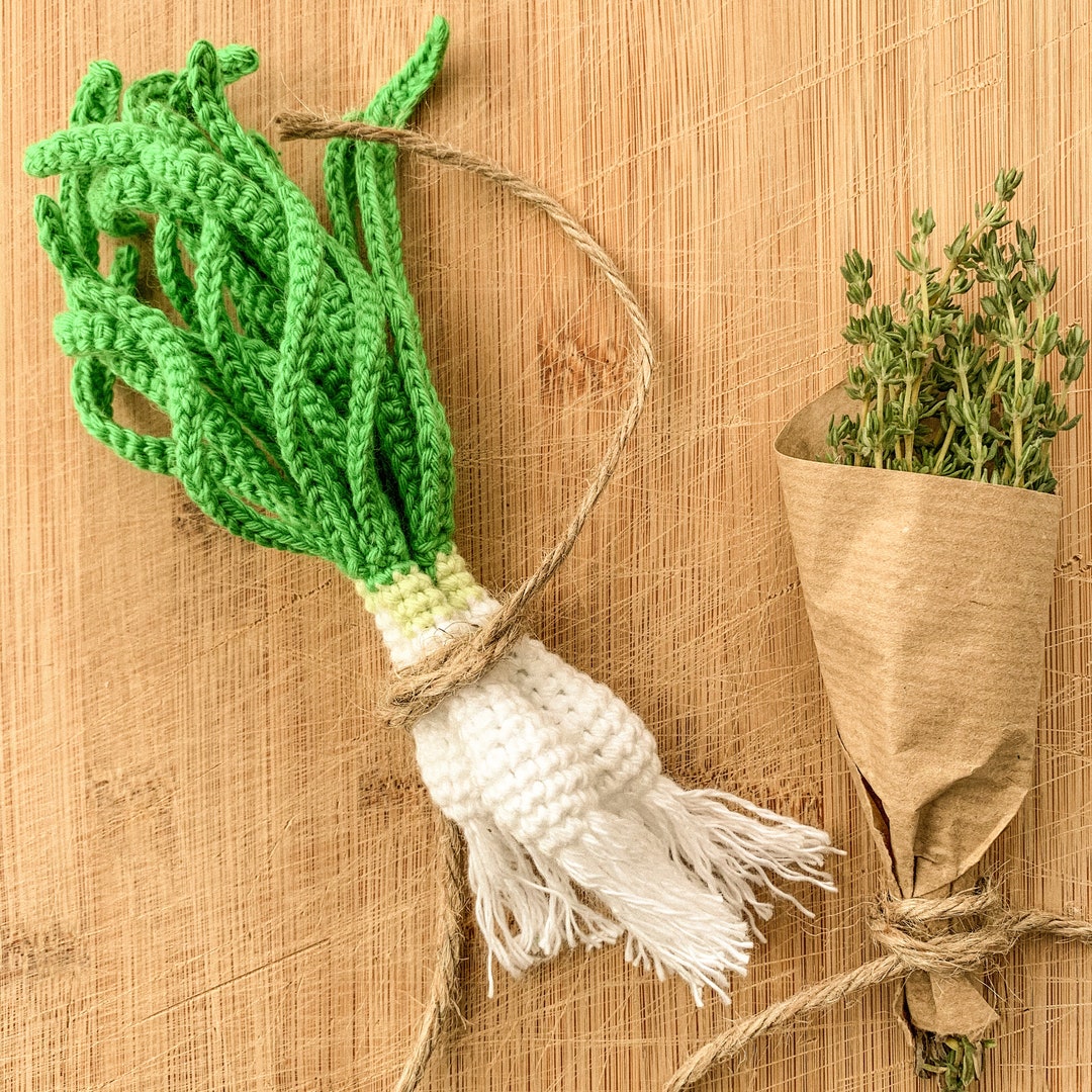 Crocheted Spring Onions, Vegetables, Play Kitchen, Market, Crochet Food ...