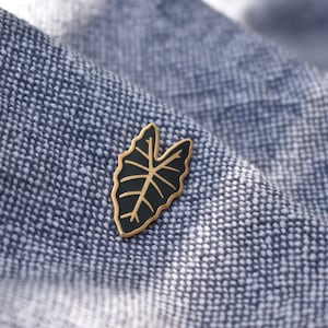 Plant Pin - Alocasia Enamel Plant Pin - Gift for Plant Lover - Etsy
