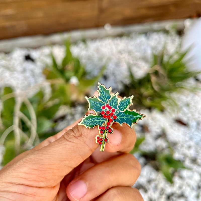 Holly Brooch - Etsy