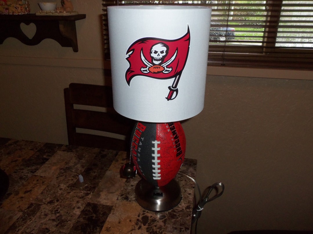 TAMPA BAY BUCCANEERS Football Table Lamp (handcrafted) - Etsy