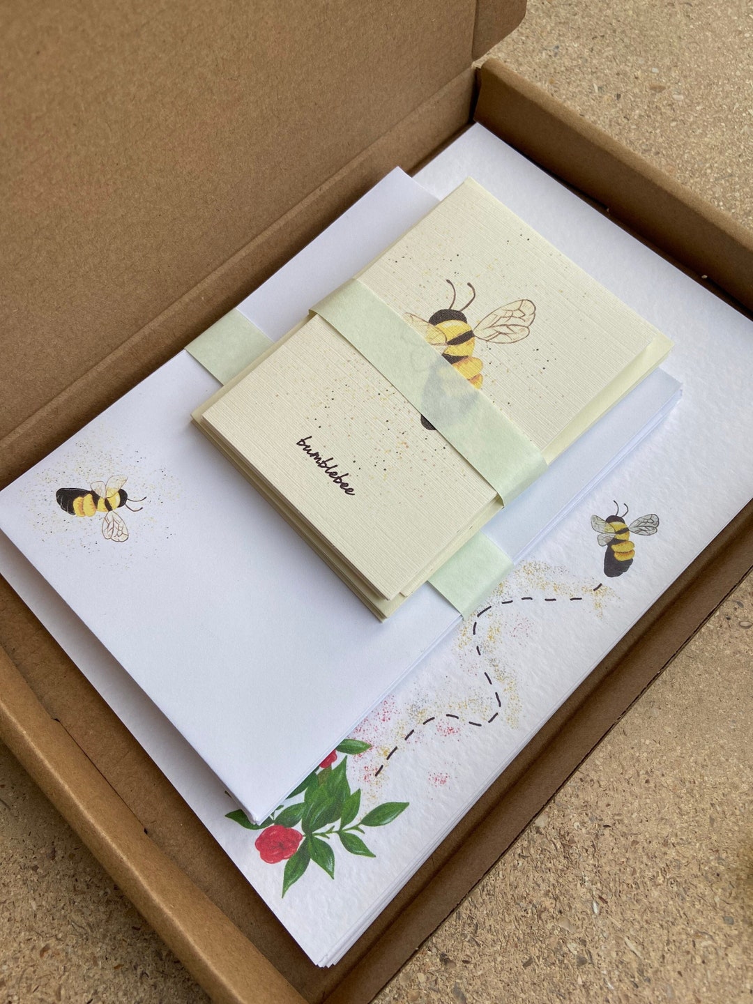 Bee Stationery Gift Set, With Writing Paper, Envelopes, Note Cards ...