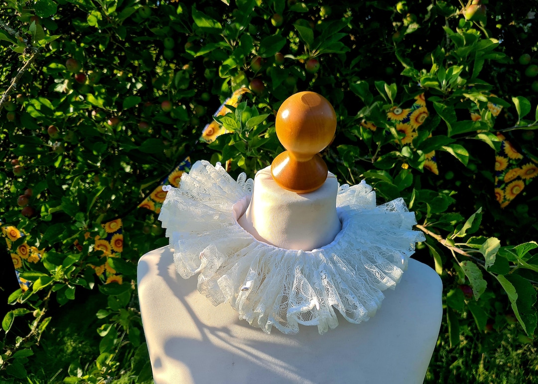 Elizabethan Neck Ruff Clown Circus Collar - Etsy