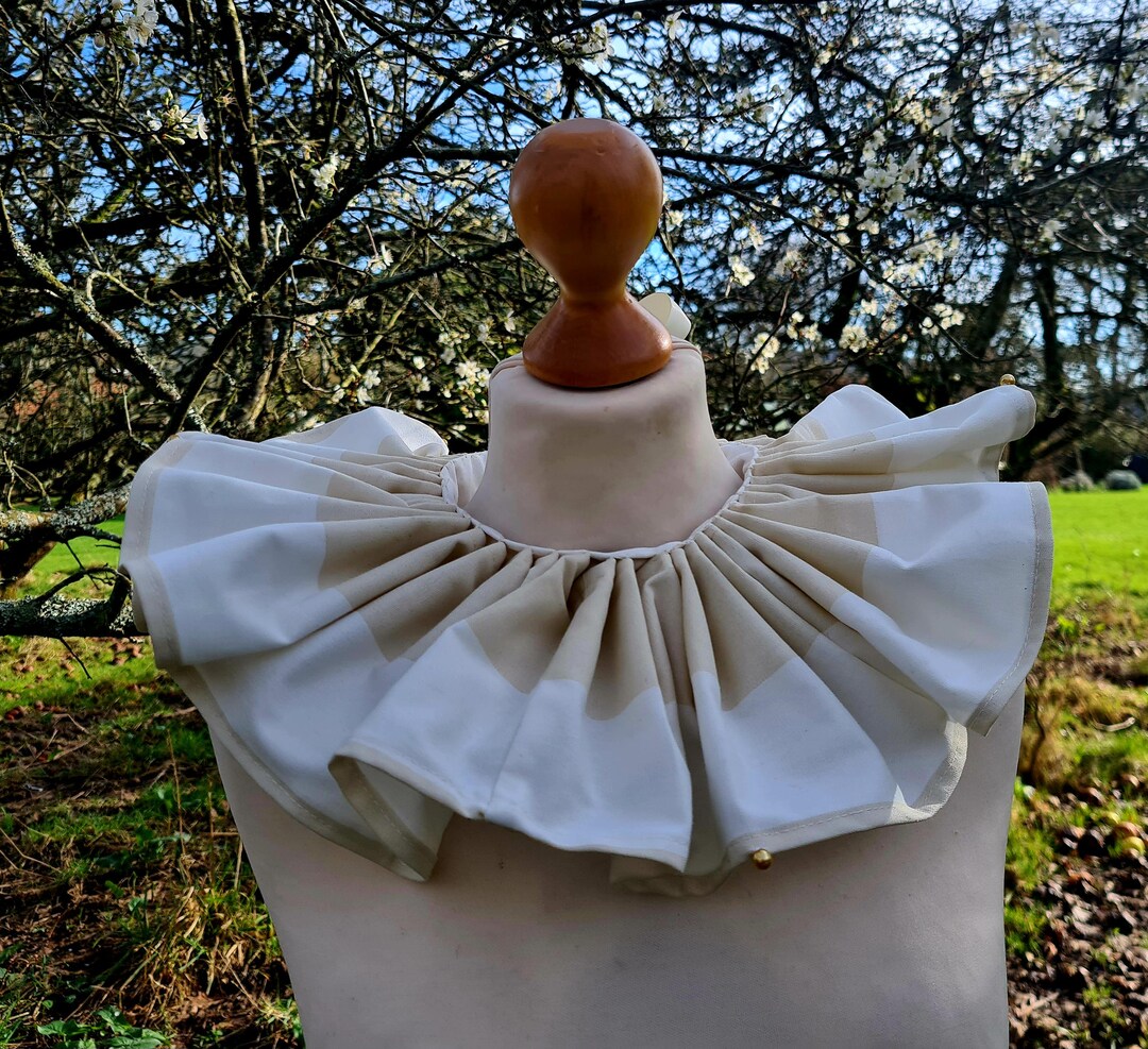 Elizabethan Clown Circus Neck Ruff Collar - Etsy