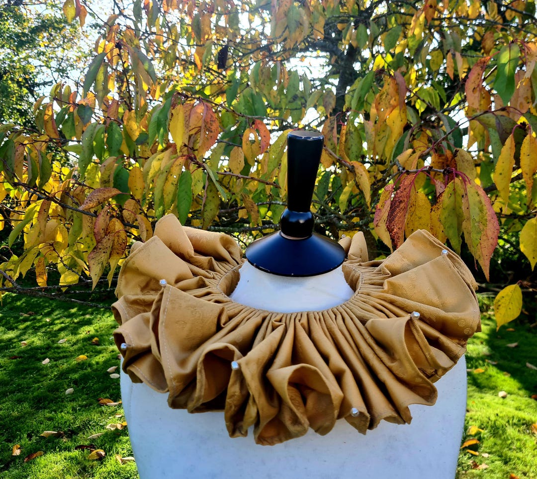 Elizabethan Neck Ruff Clown Circus Collar - Etsy