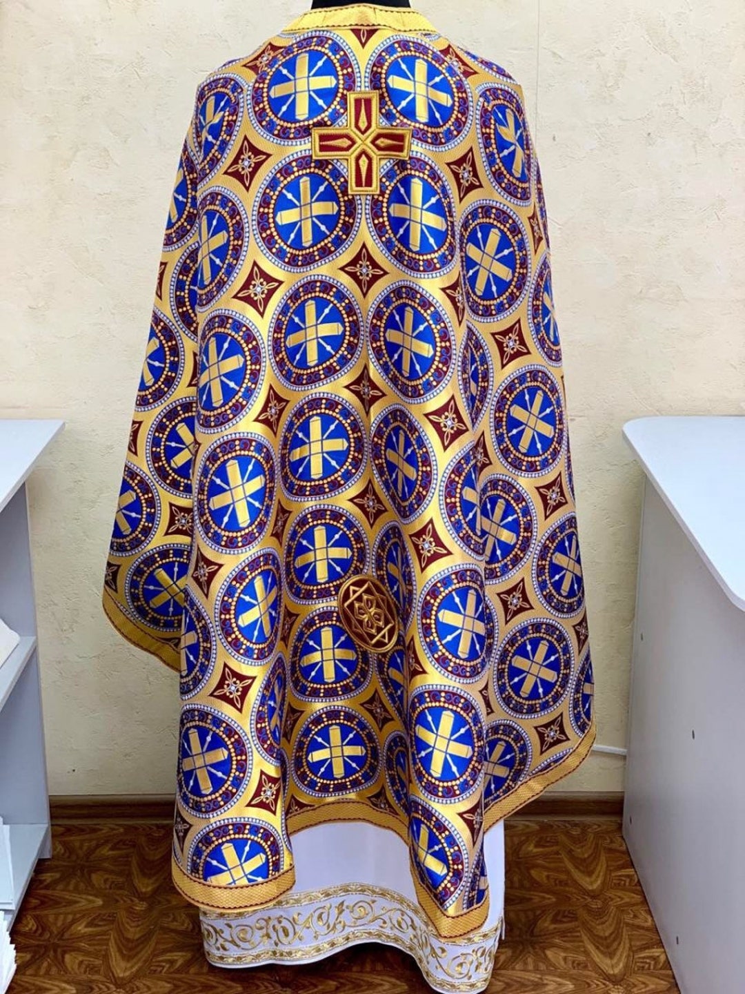 Green Orthodox Priest Vestments. Metallic Brocade. Clergy Vestments ...