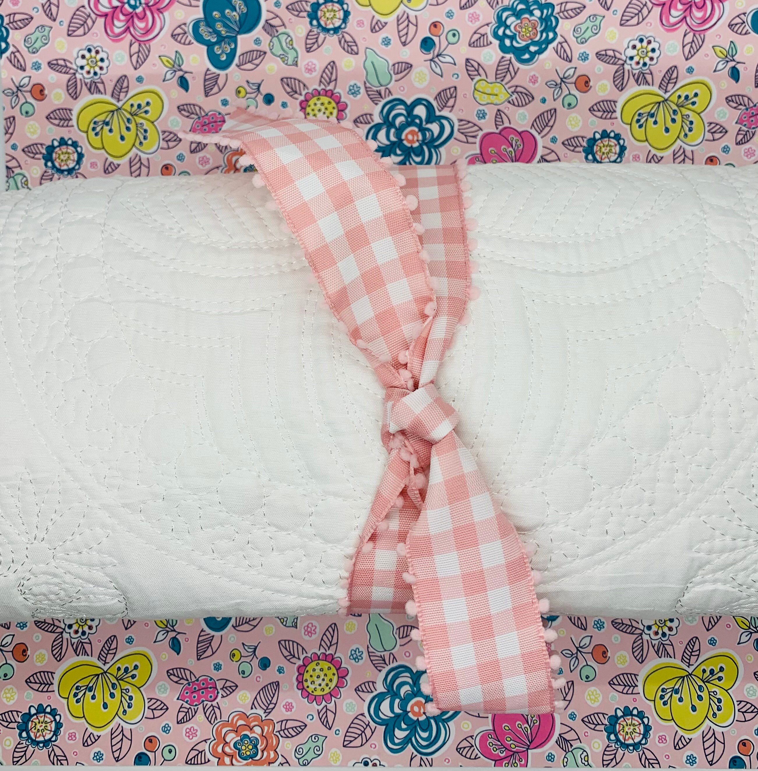 Heirloom Baby Quilt With Large Single Initial and Name - Etsy