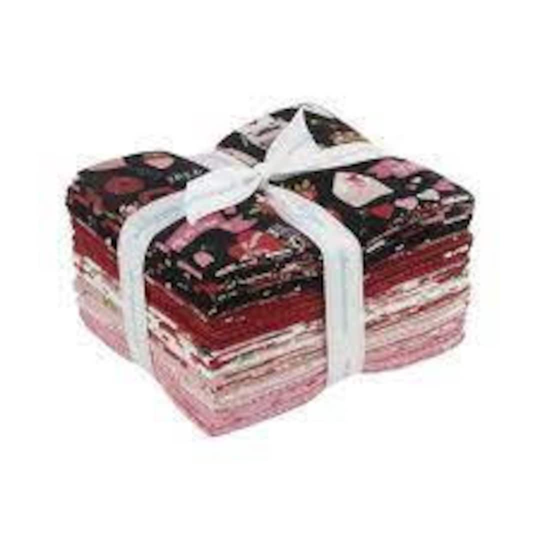 Riley Blake Falling in Love Fat Quarter Bundle - Etsy