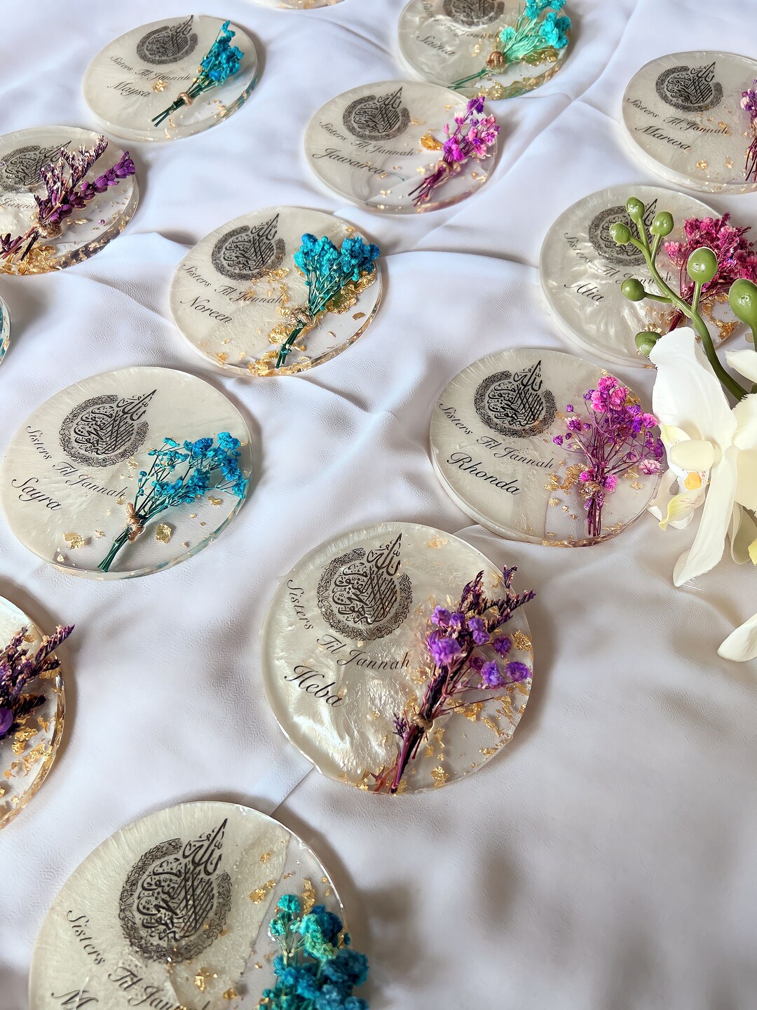 Wedding Party Favors Made With Resin Magnetic Party Favors Wedding Baby ...