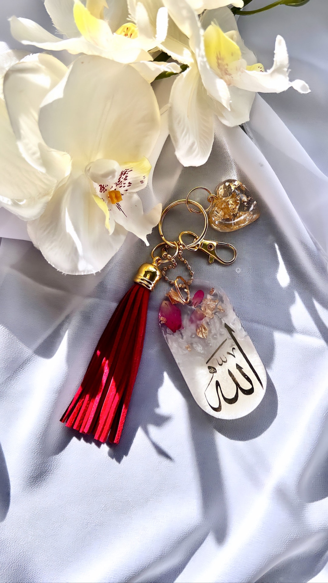 Elegant and Unique Allah Keychain | Resin Art | Handmade Keychain ...
