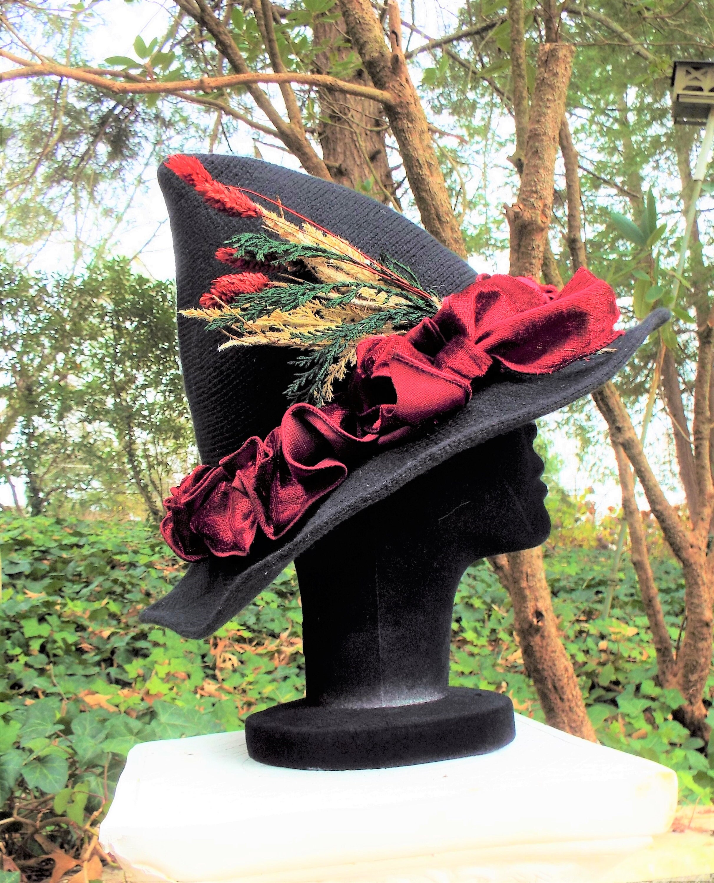 The meadow Yule Witch Yule Hat/yule Decor - Etsy