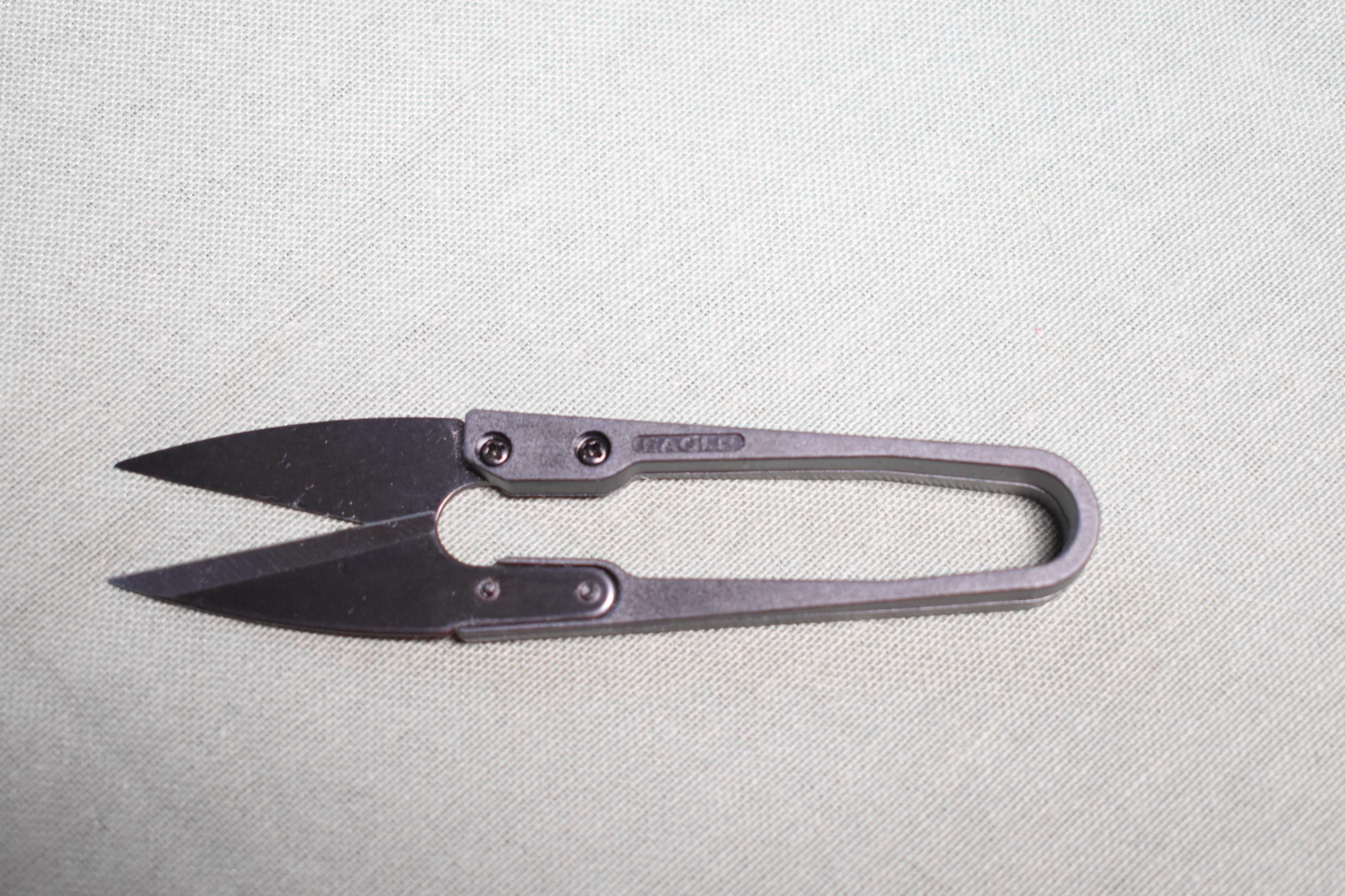 Black Iron Threads Snippers, Embroidery Scissors, Needlepoint Snips ...