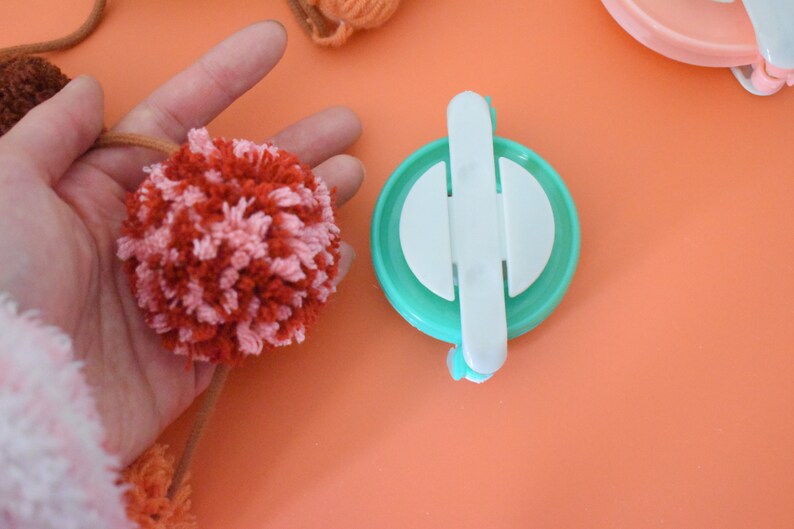 Pom Pom Maker Set (set of 4), DIY Fluffy Yarn Ball Maker, Colorful and ...