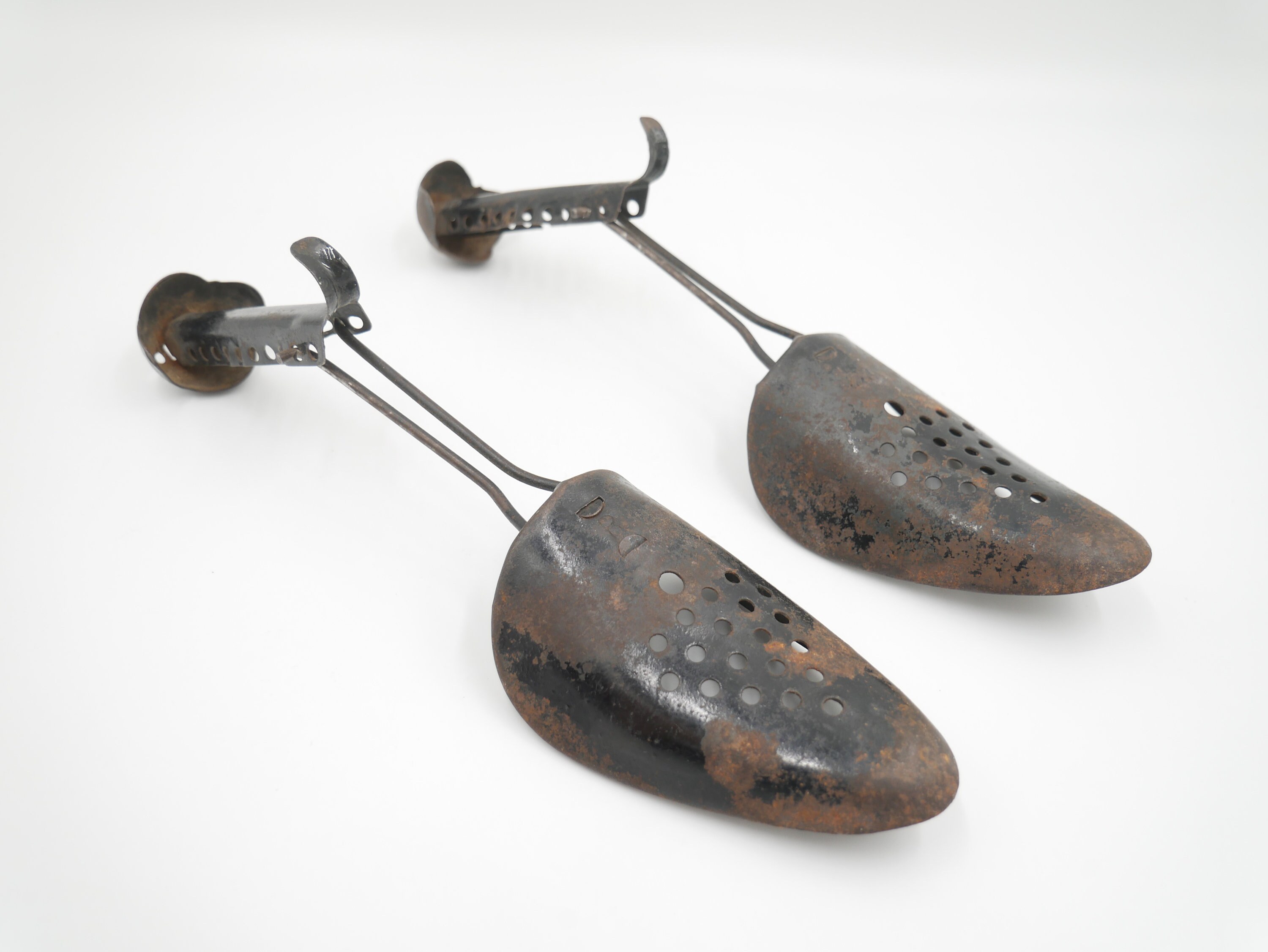 Vintage Rusty Black Metal Shoe Forms Adjustable - Etsy