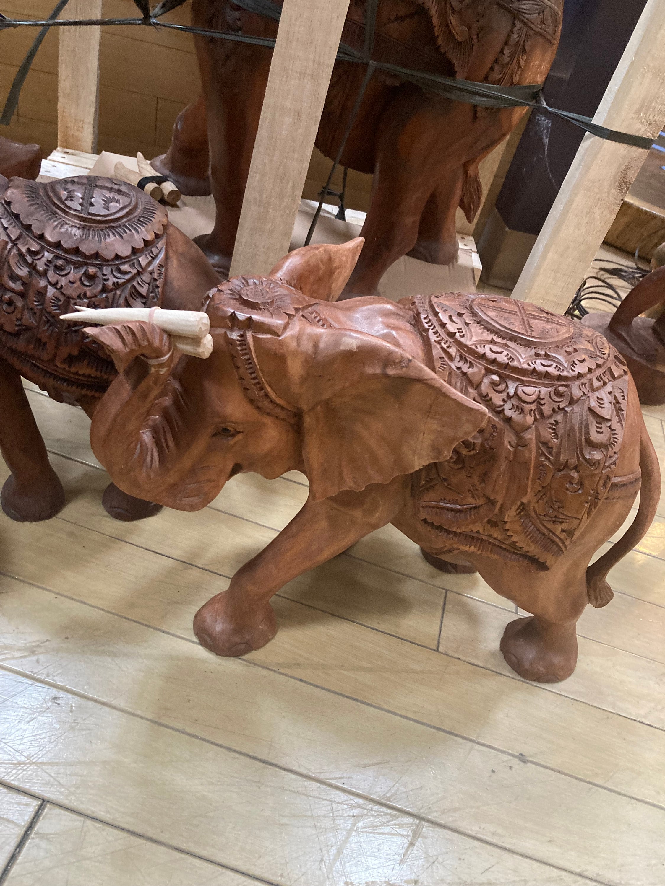 Happy Elephant Wood Carving...various Sizes - Etsy