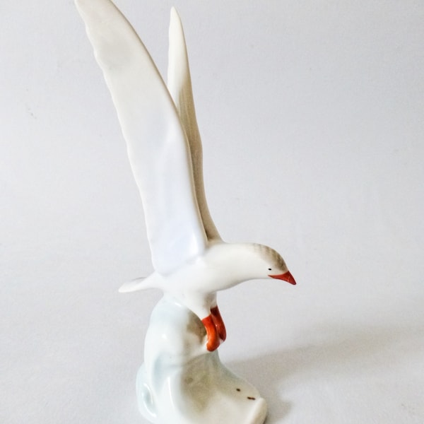 Seagull Figurine - Etsy
