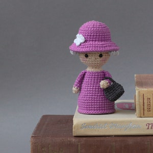 Queen Elizabeth Crochet Pattern Mini Amigurumi Doll PDF - Etsy Canada