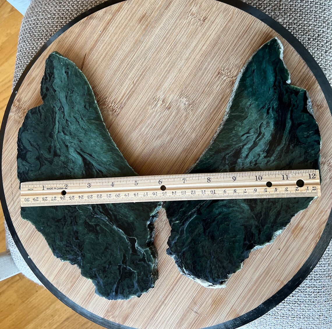 Natural Nephrite Jade Stone Wings, Tremolite Nephrite, Vein Jade ...