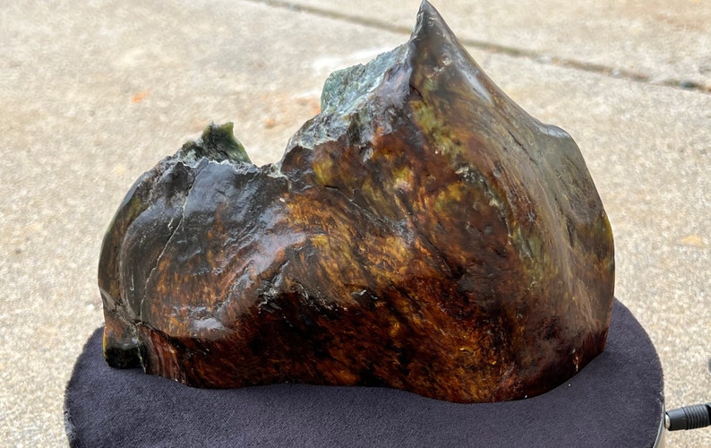 Vulcan Nephrite Jade Rough Material for Cabbing or Suiseki - Etsy