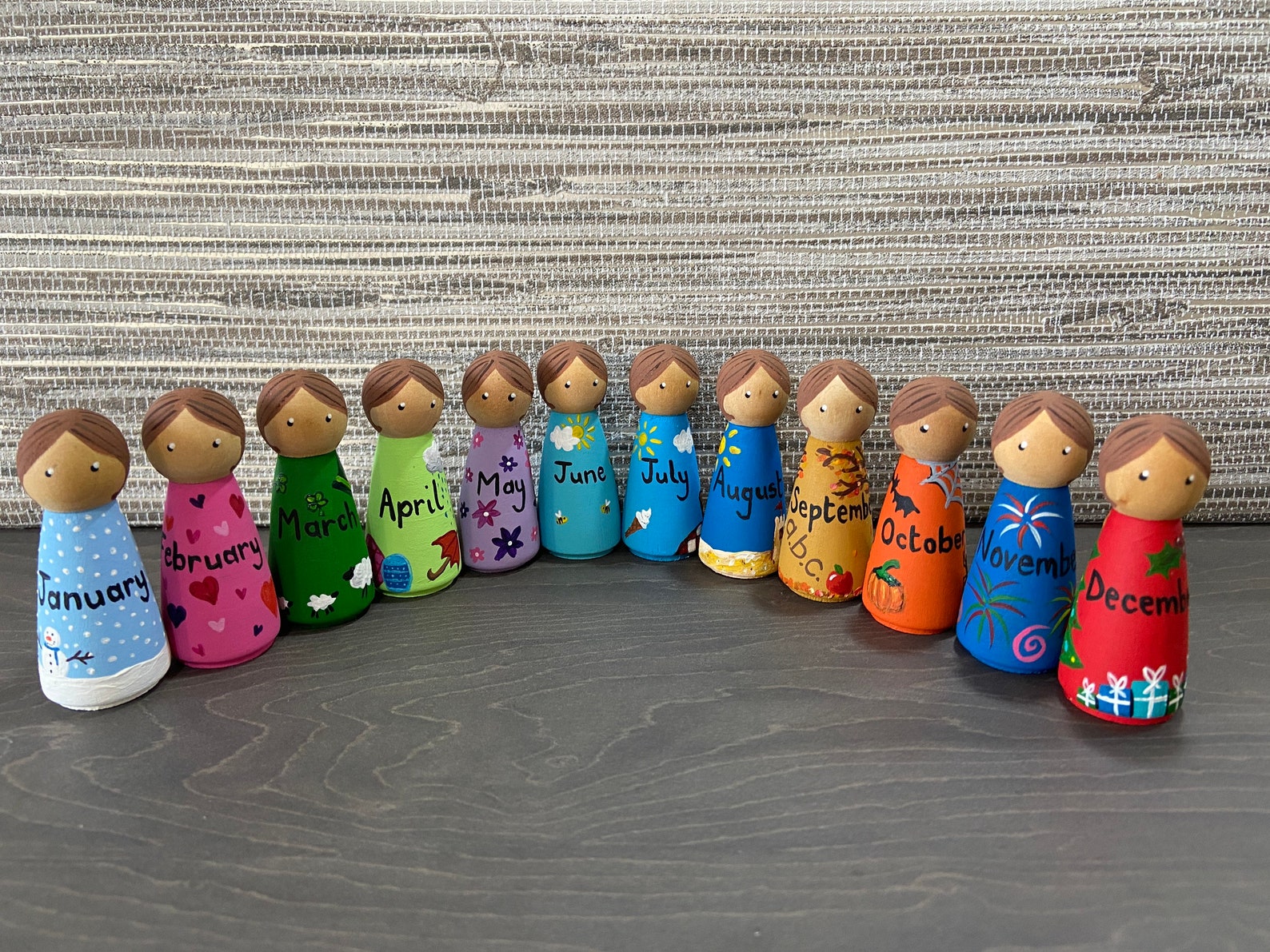 Months of the Year Peg Doll Set - Etsy
