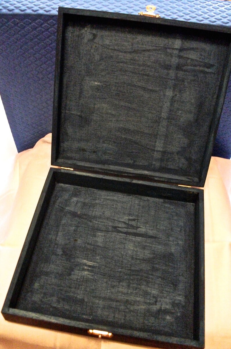 This Large Flat Box Can Be Used to Store Larger Jewelry Items and Other ...