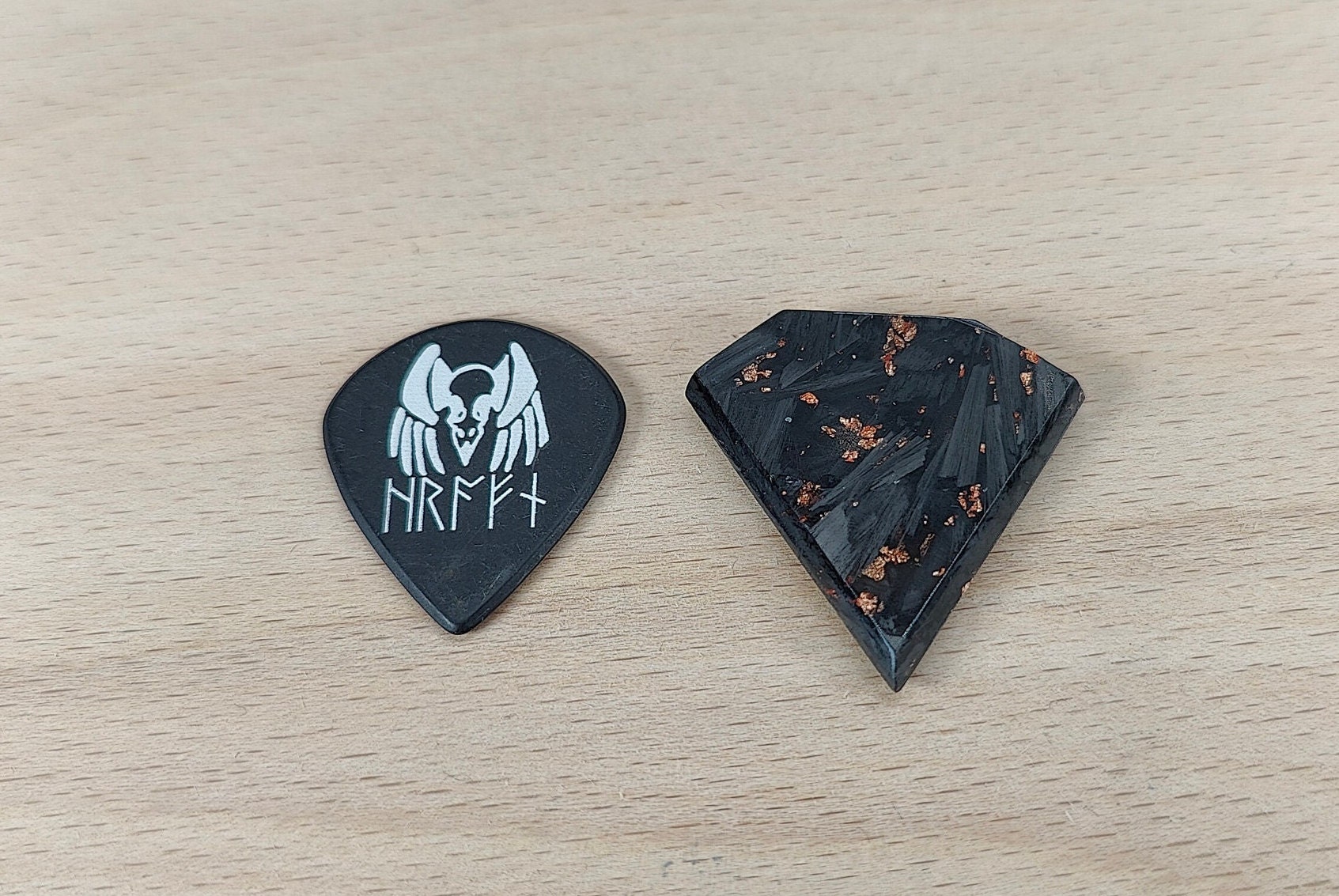 Friðþjófr - Marbled Carbon Fibre Guitar Pick - 4mm - Etsy