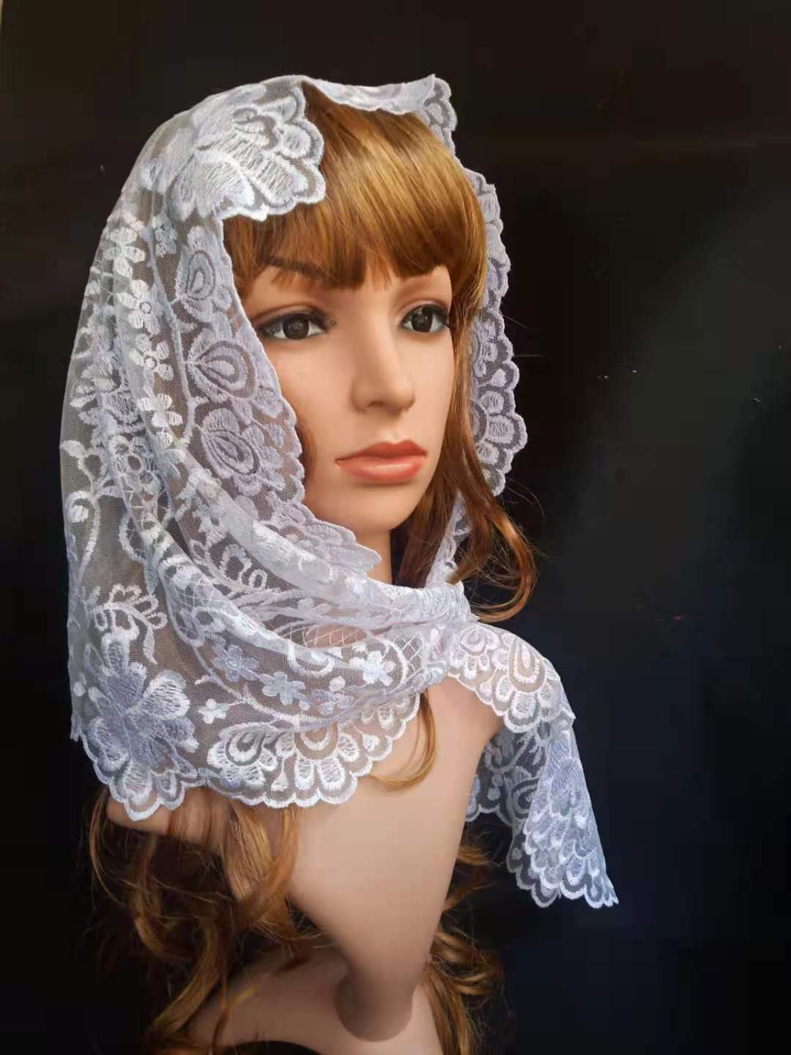 White Vintage Veil Traditional Lace Mantilla Catholic Chapel | Etsy