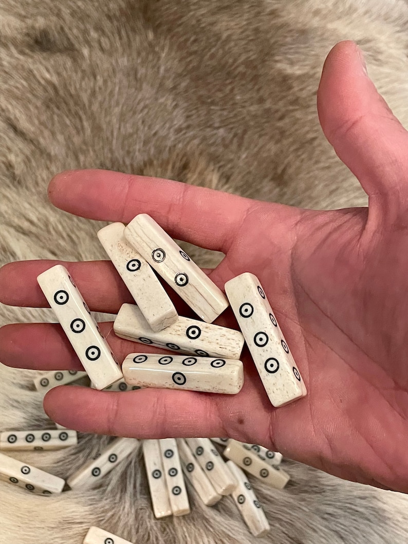 Medieval Bone Dice Set D4 set of 5 Set for Gaming SCA - Etsy