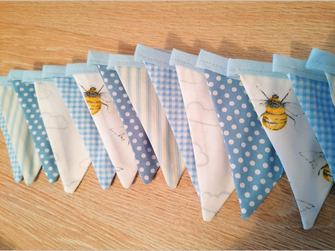 Bee bunting nursery bunting bedroom decor bee gift blue - Etsy.de
